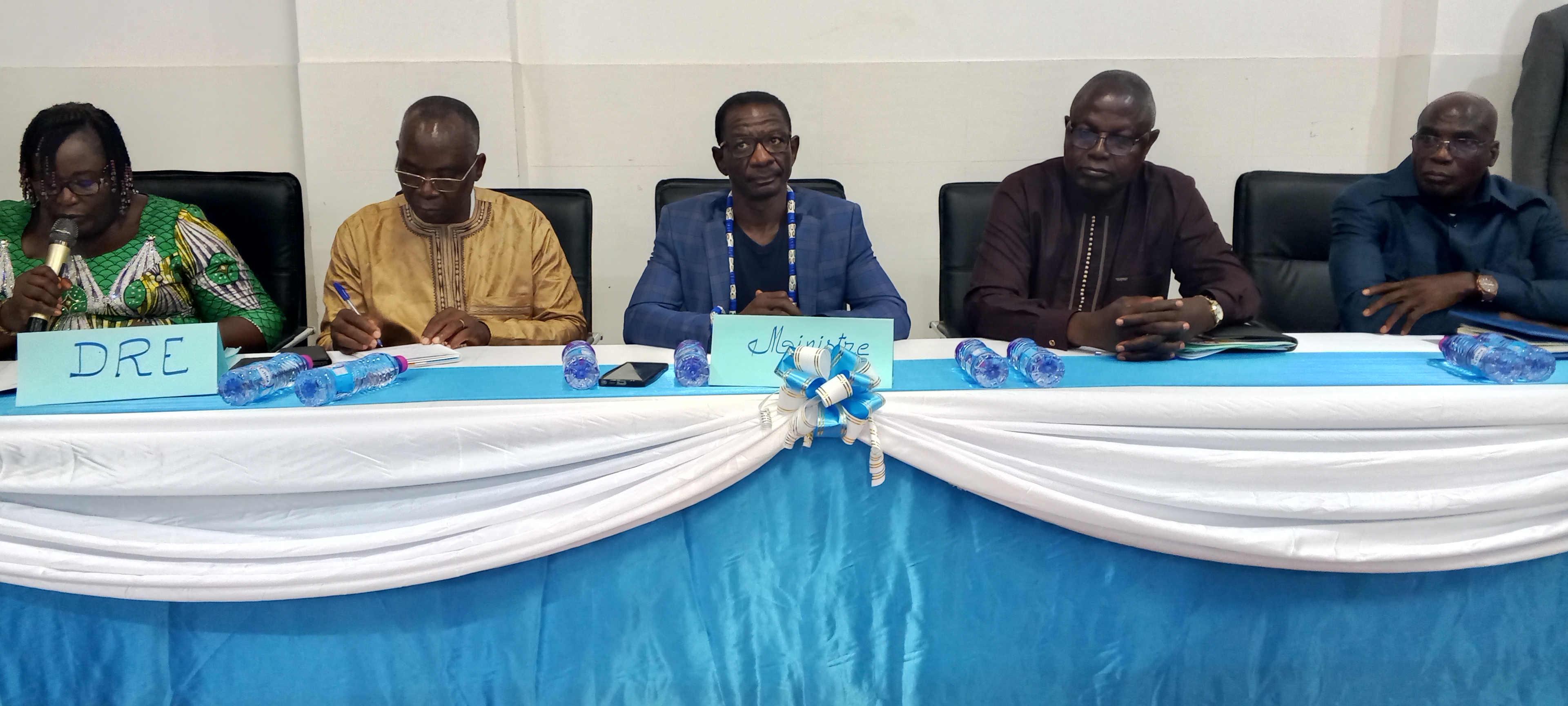 Mama OMOROU achève sa tournée nationale par la Maritime et le Grand ...